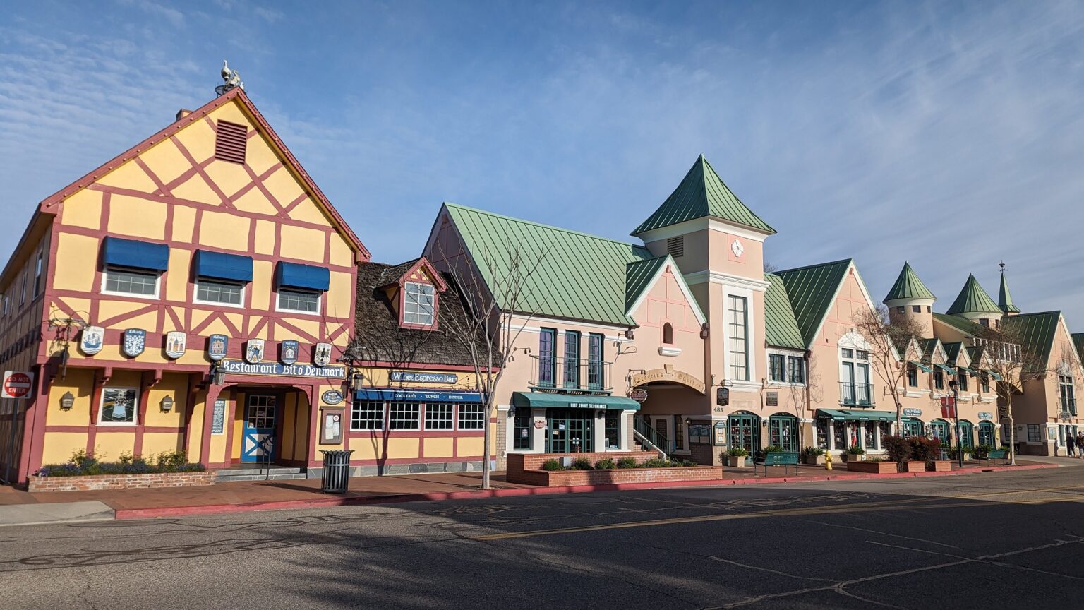 Solvang Scavenger Hunt Walking Tour - Scavenger Hunt Walking Tours